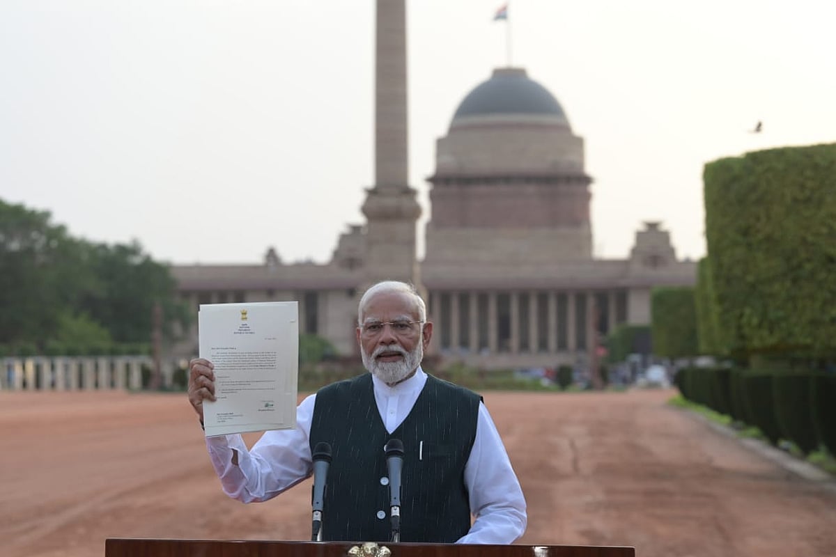 Modi chairs PMML society AGM at Teen Murti Bhawan