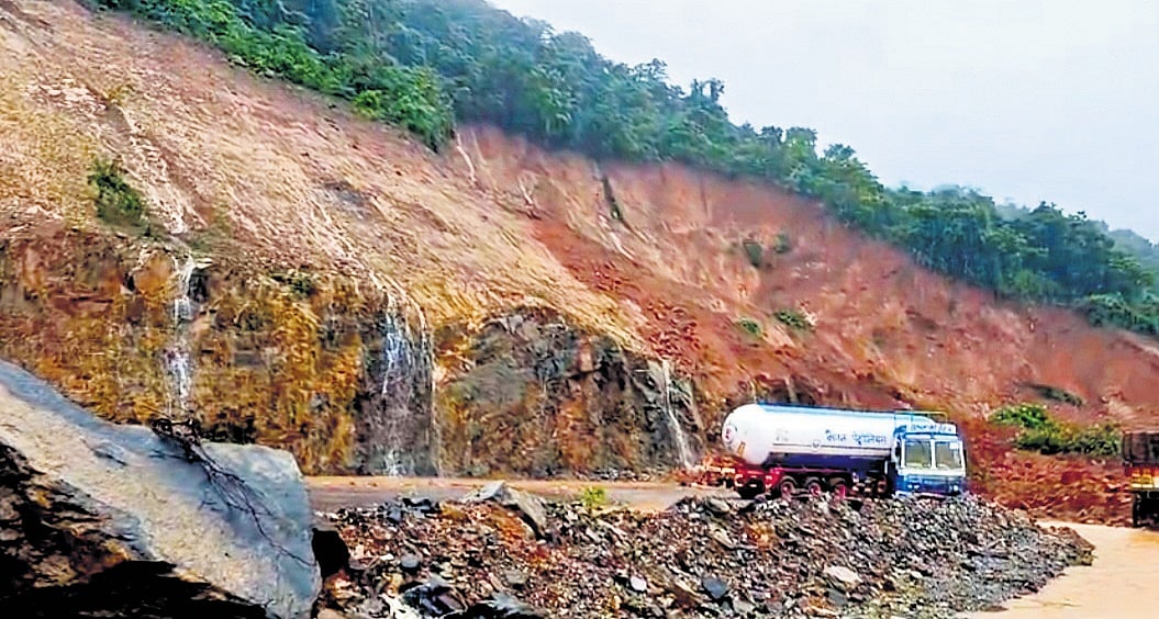 Six die in landslide in Karnataka, more trapped under rubble