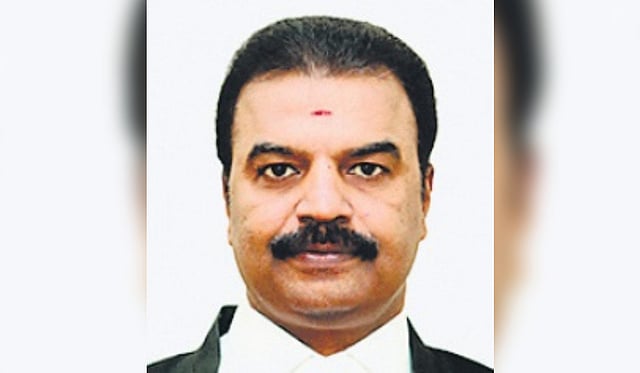 Justice Mahadevan leaves for SC, lawyers bid farewell