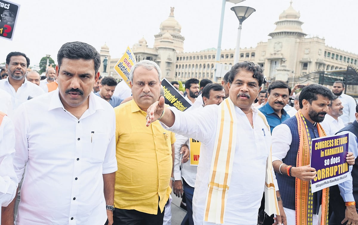 BJP-JDS urge Karnataka Governor to demand CM's resignation over alleged ...