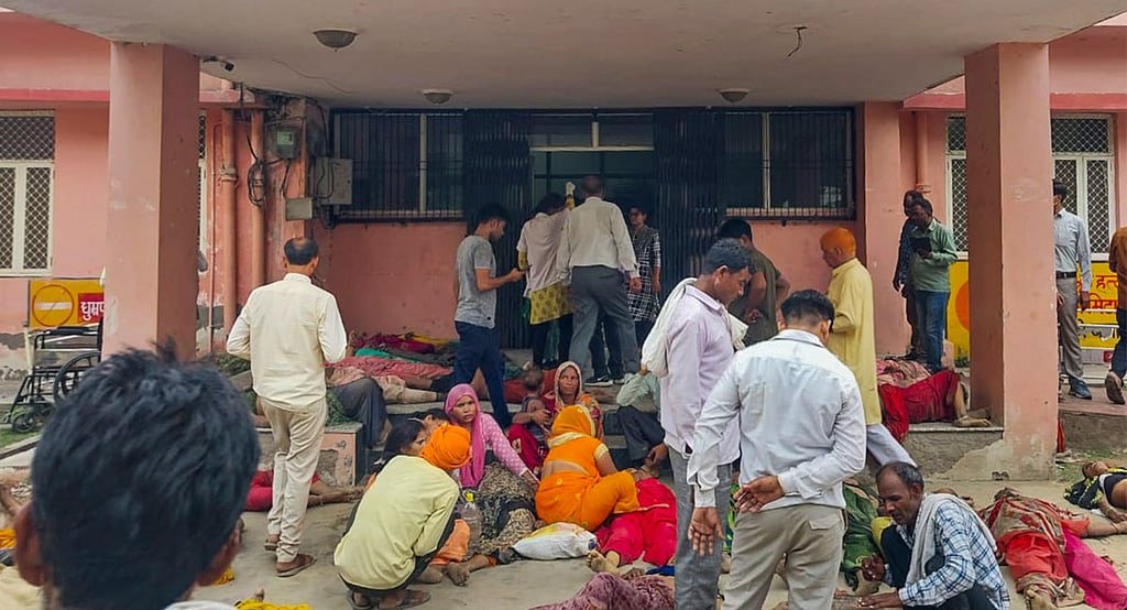 UP government suspends six officials after SIT report on Hathras ...