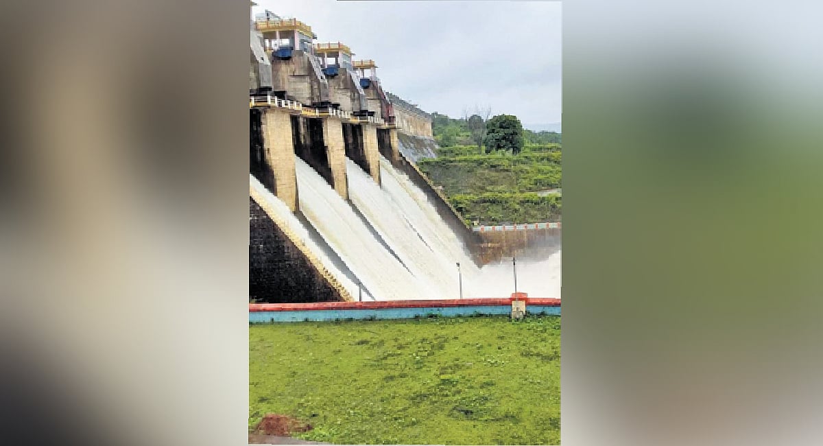 Post TB dam incident, officials keep watch at Harangi reservoir in ...