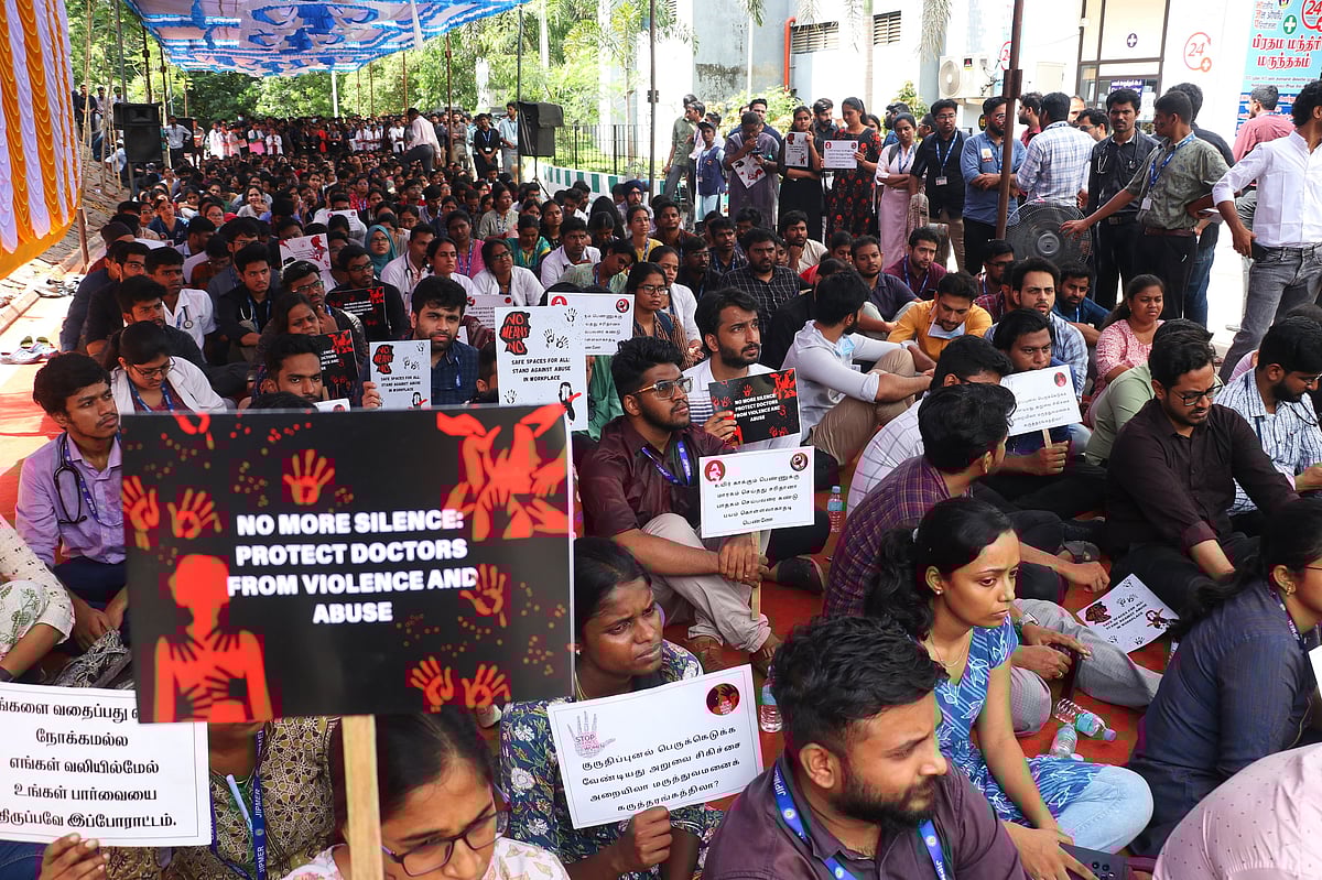 JIPMER acting director takes part in doctors' protest