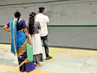 Suffered scratches, lesson learnt, says student after falling on Metro ...