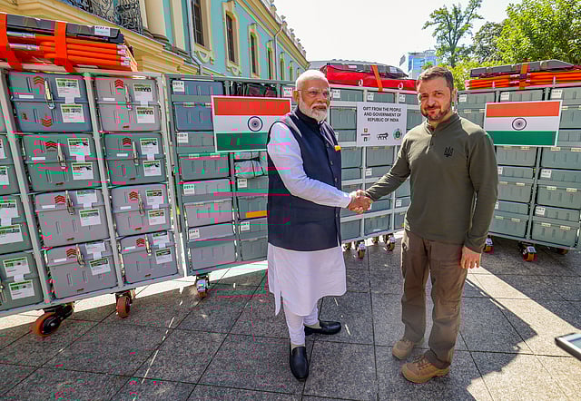 PM Modi departs after whirlwind visit to Ukraine, says India ready to ...