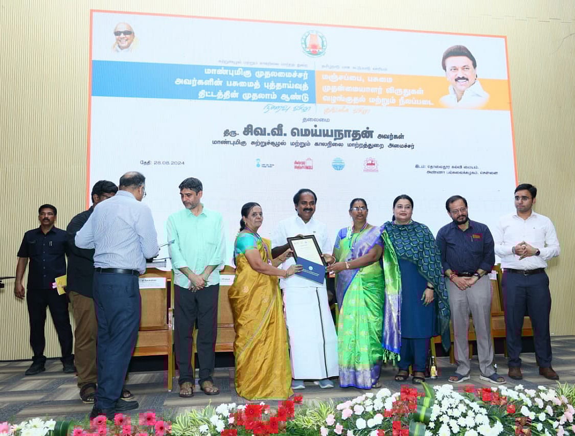 Two government schools in Tamil Nadu receive Manjappai award