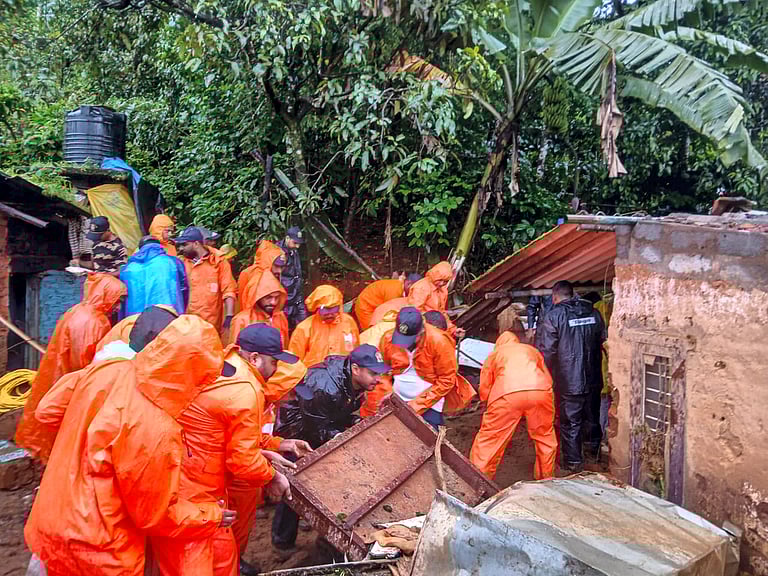 Kerala landslides: 40 teams of rescuers commence search operations