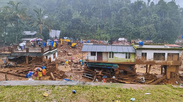 Wayanad landslides updates | Over 275 dead; Rahul, Priyanka Gandhi ...