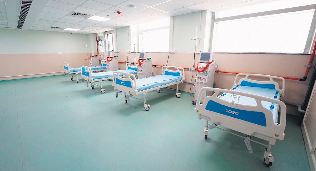 Delhi govt-run hospital turns away women in labour