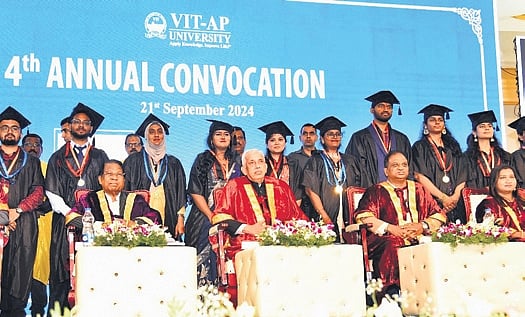Andhra: 1,665 receive degrees at VIT convocation