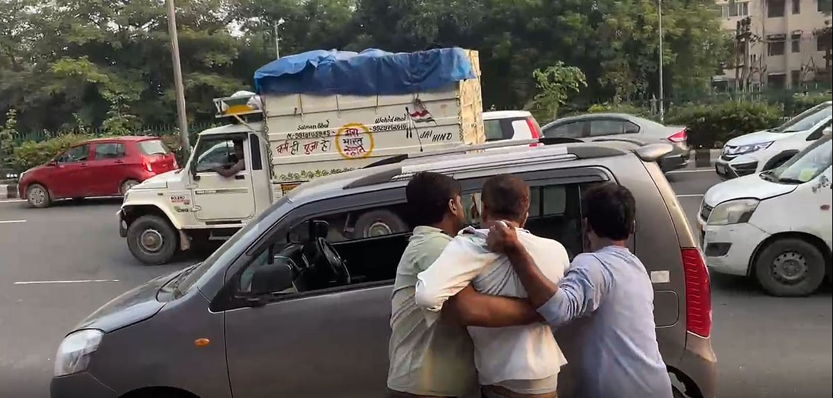 Bus driver abducted, assaulted for not letting car overtake from wrong ...