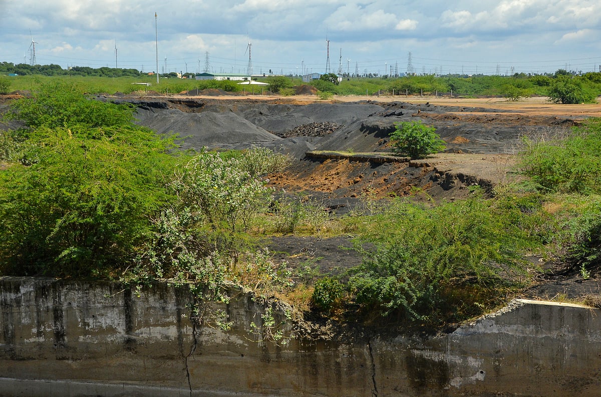 Remove copper slag dumped on Uppar Odai to prevent flooding, say activists