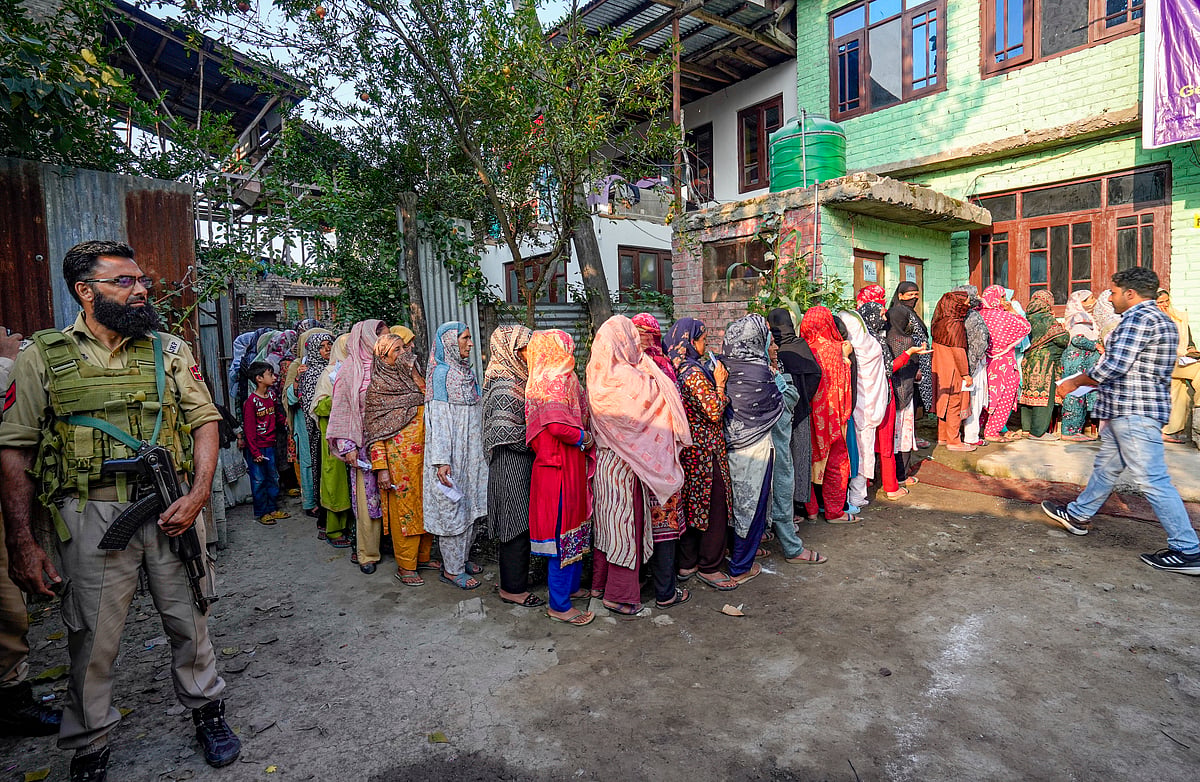 J&K elections phase II: Over 25% voter turnout by noon; nearly 30% ...