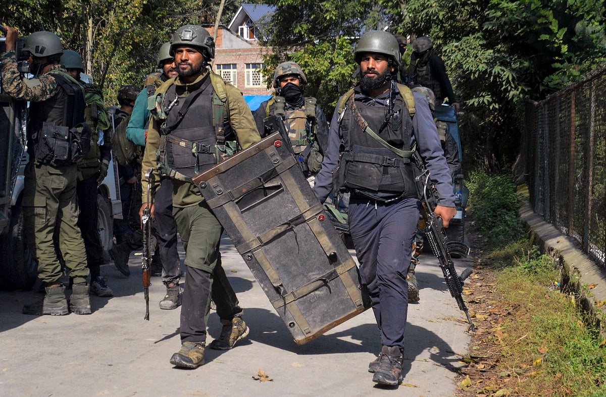 LeT militant Altaf Lalli killed, two cops injured in J&K's Bandipora ...