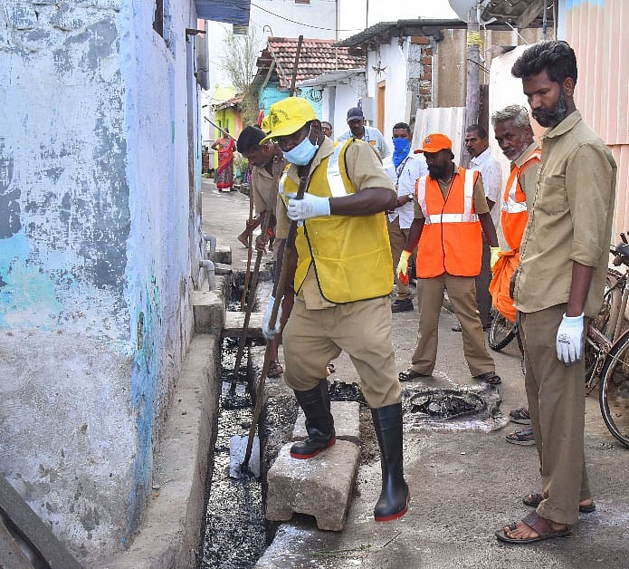 CCMC conducts mass cleaning drive in Peelamedu