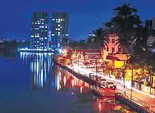 Bridging Thykoodam’s history