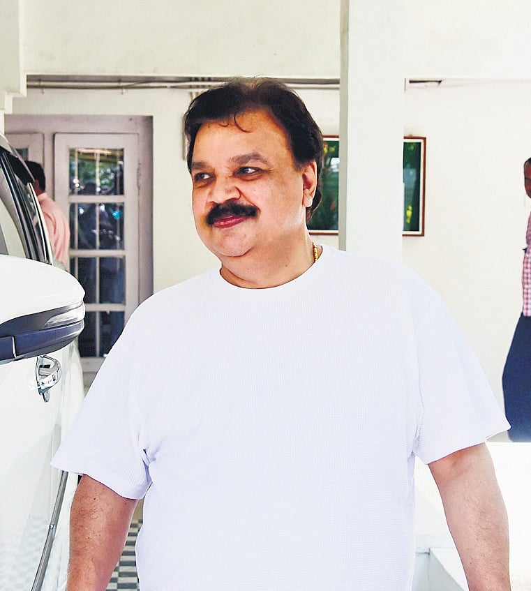 SIT questions actor Edavela Babu in rape case again