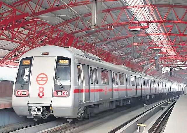 Technical glitch hits metro’s Red Line operations