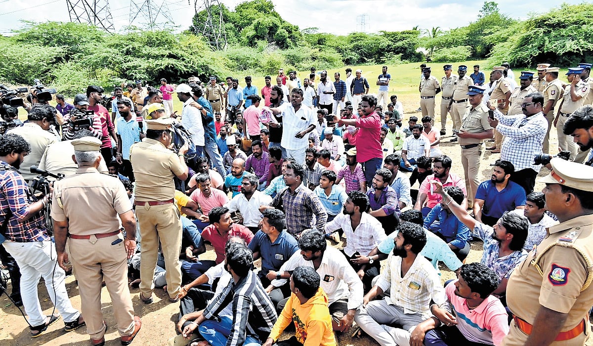 Cops claim arrest fallout of Samsung protesters ‘shoving’ SSI at ...