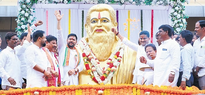 Nagendra gets grand welcome in Karnataka's Ballari