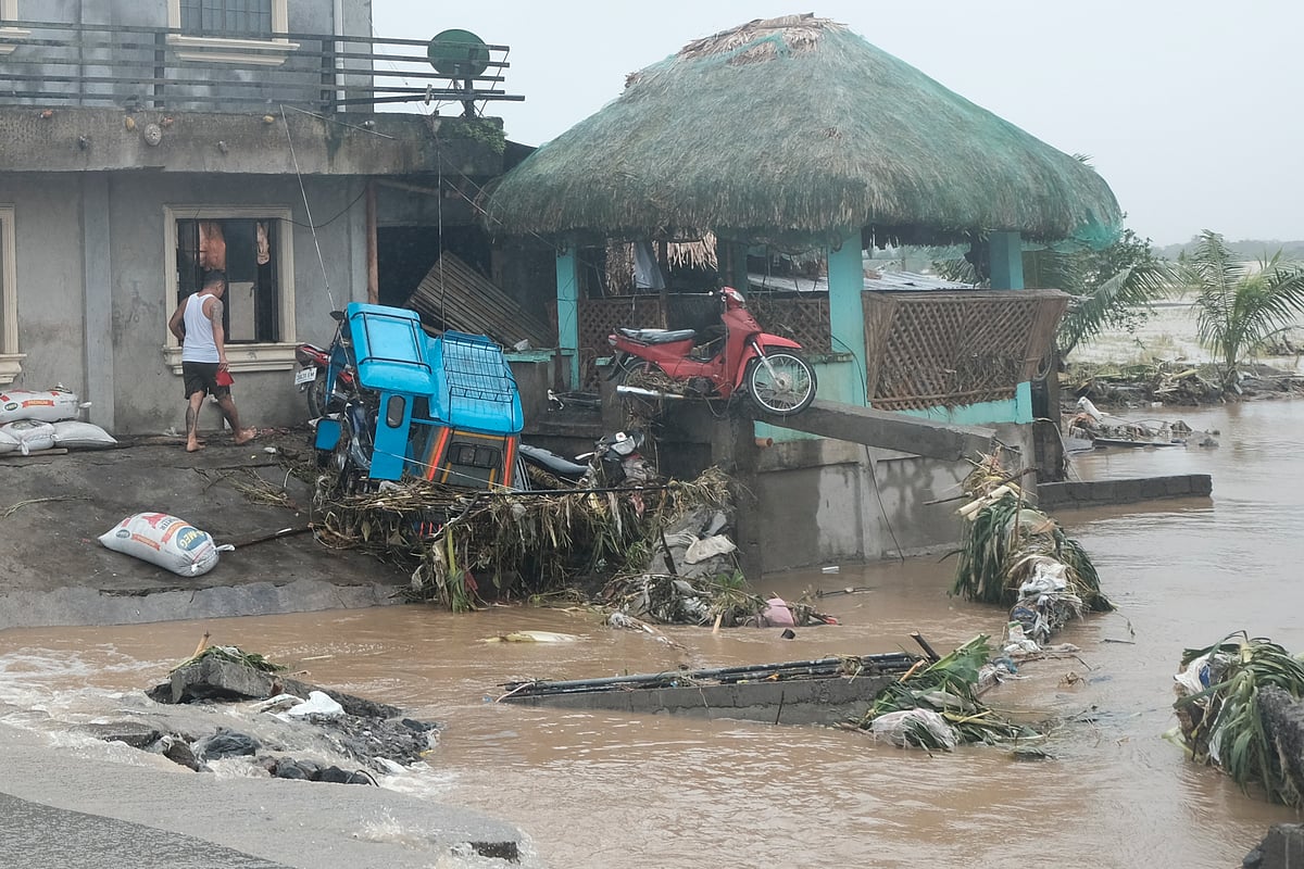 Tropical storm battering Philippines leaves at least 24 people dead in ...