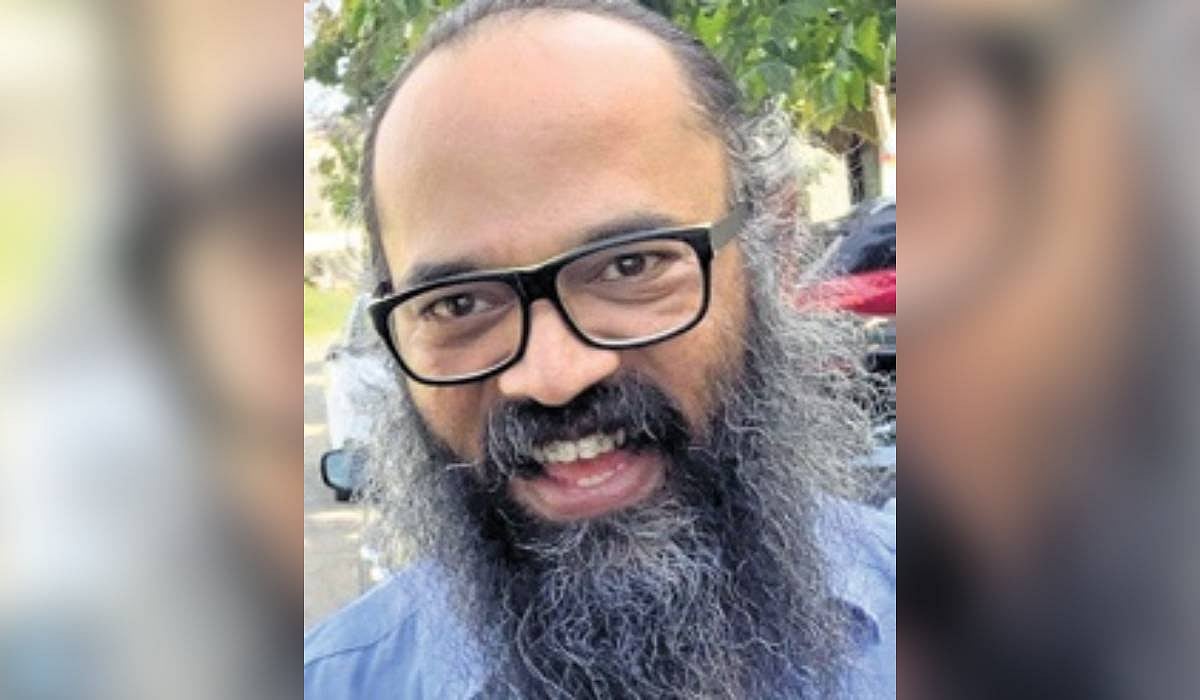 Kannada film director Guruprasad found hanging in Bengaluru