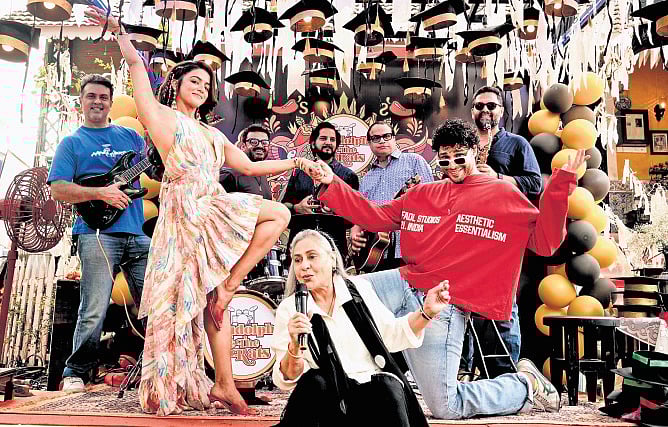 Siddhant, Wamiqa and Jaya come together for new film 'Dil Ka Darwaaza Khol Na Darling'