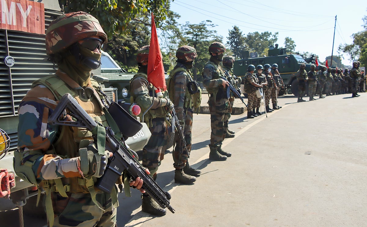 Manipur violence: Mobile internet ban extended till December 5 in nine ...