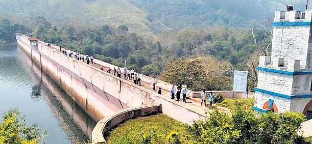 Supreme Court issues notices to Centre, TN and Kerala to examine safety of Mullaperiyar dam