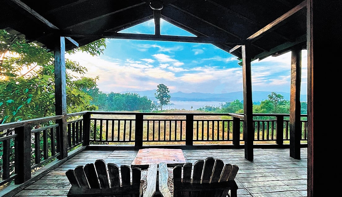 Denwa Backwater Escape: Wild and high