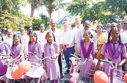 Energy Minister Gottipati Ravi Kumar distributes bicycles to girls