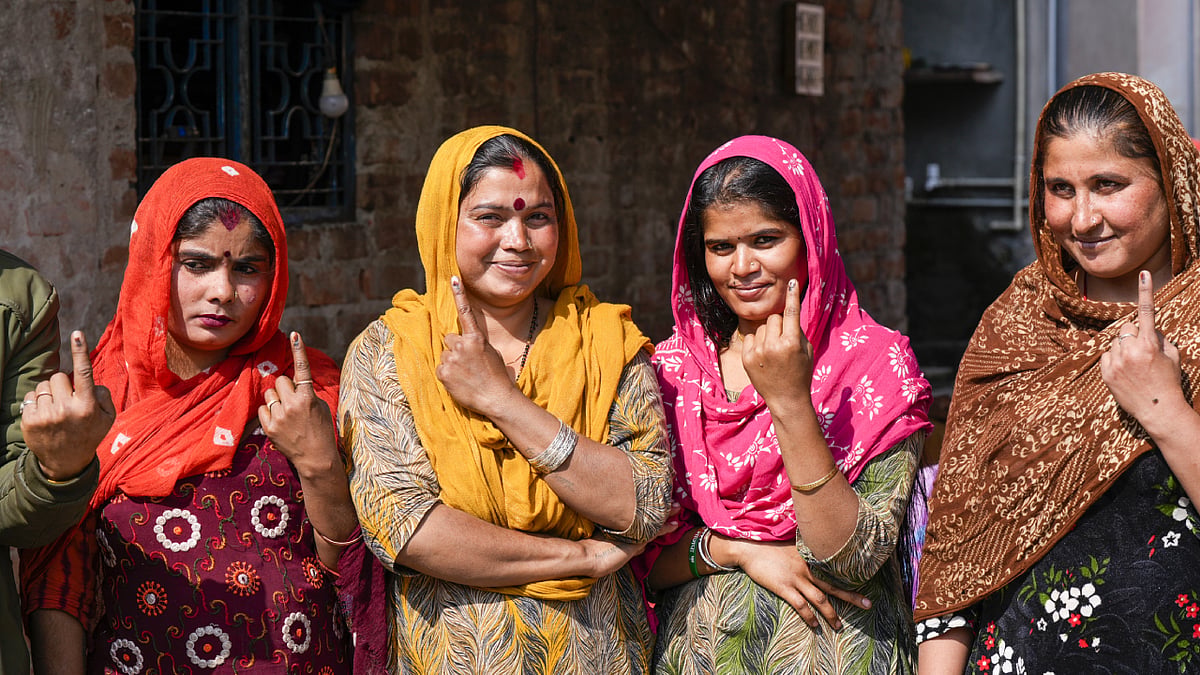 Delhi polls: Pak Hindu refugees use right to franchise for first time