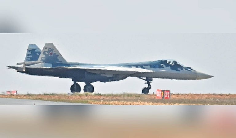 ‘Almost stopping’ aircraft in mid-air is a complex manoeuvre: Veteran ...