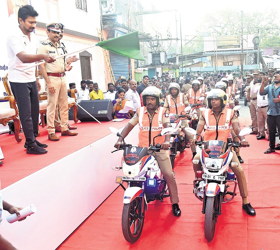 Dy CM Udhayanidhi Stalin inaugurates 10 modern police assistant booths ...