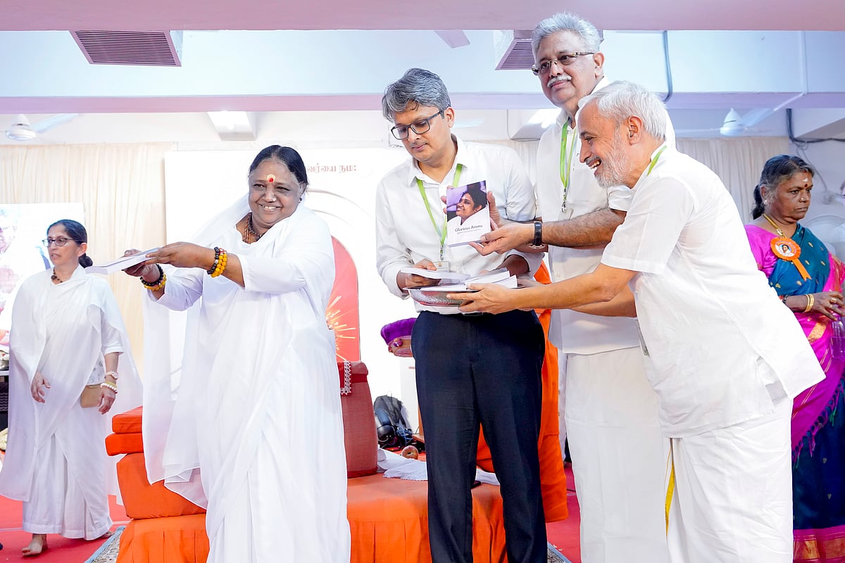 Satsang, prayers mark temple fest