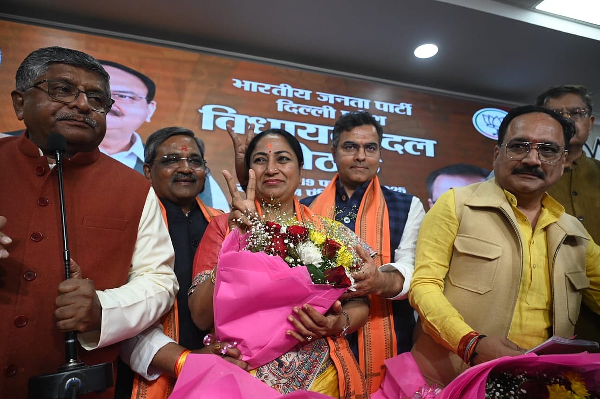 Kejriwal, Atishi congratulate BJP's Rekha Gupta on being selected as ...