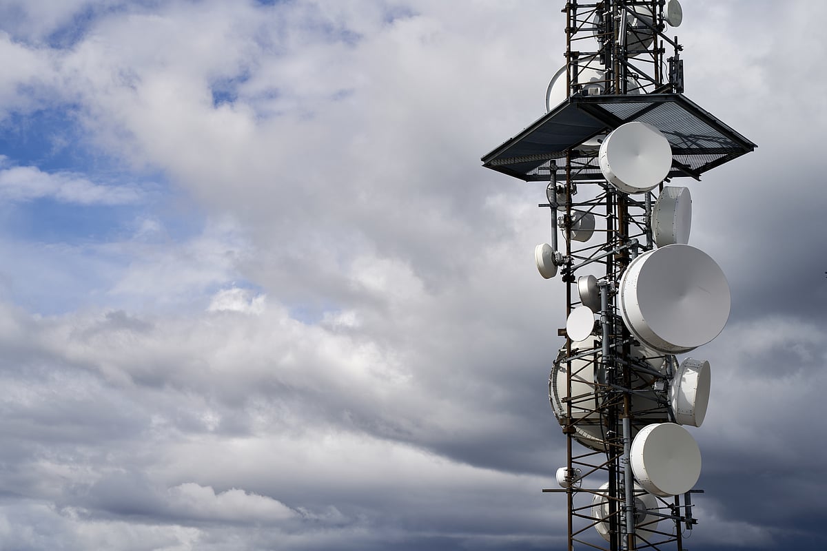 Telecom industry eyes spectrum auction reforms as DoT engages TRAI