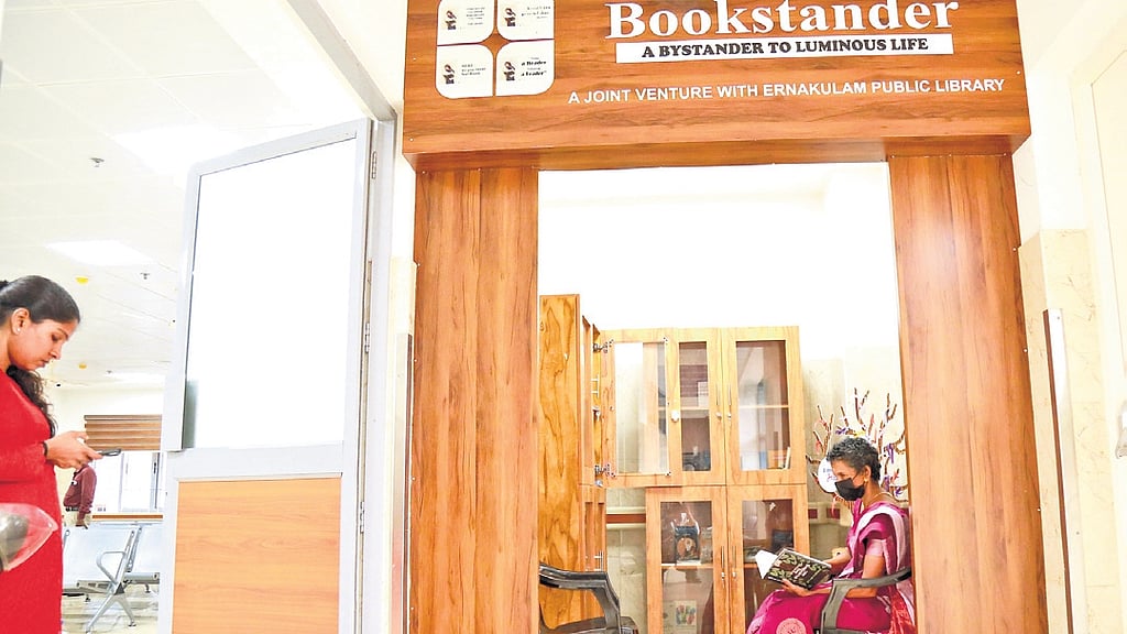 Ernakulam General Hospital’s ‘Bookstander’ libraries offering hope and ...