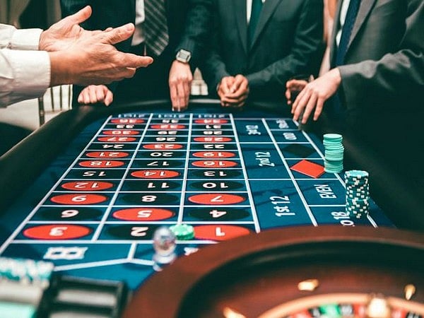 Palnadu police bust gambling racket, arrest 13
