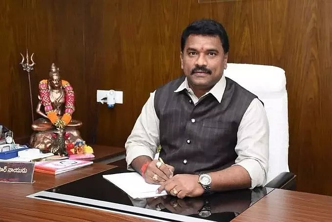 Guntur Mayor Kavati Naidu quits, alleges political humiliation