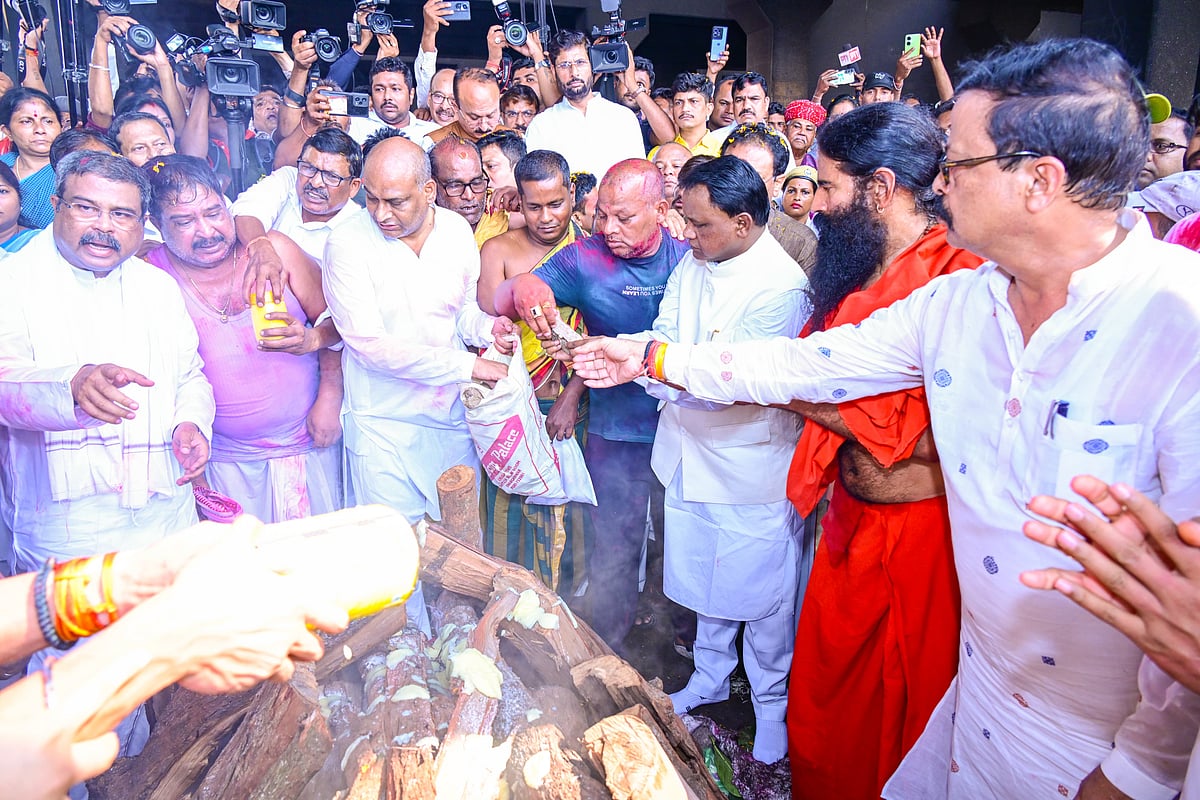 Dr Pradhan laid to rest with full state honours in Odisha