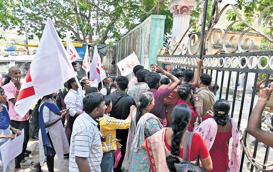 SFI protests at Chennai polytechnic college over alleged sexual assault ...