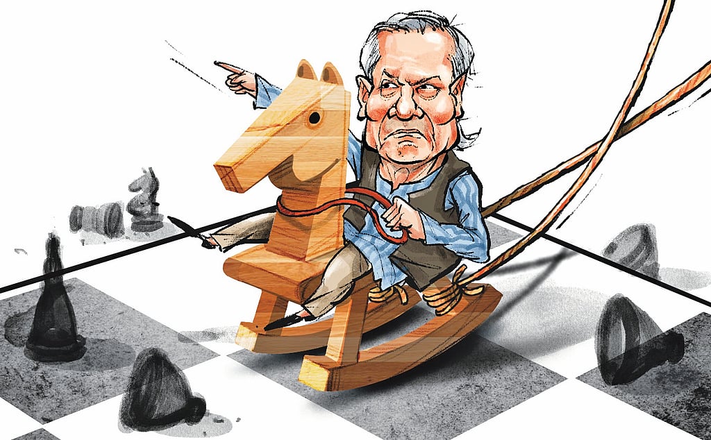 Yunus chokes the chicken's neck in Beijing