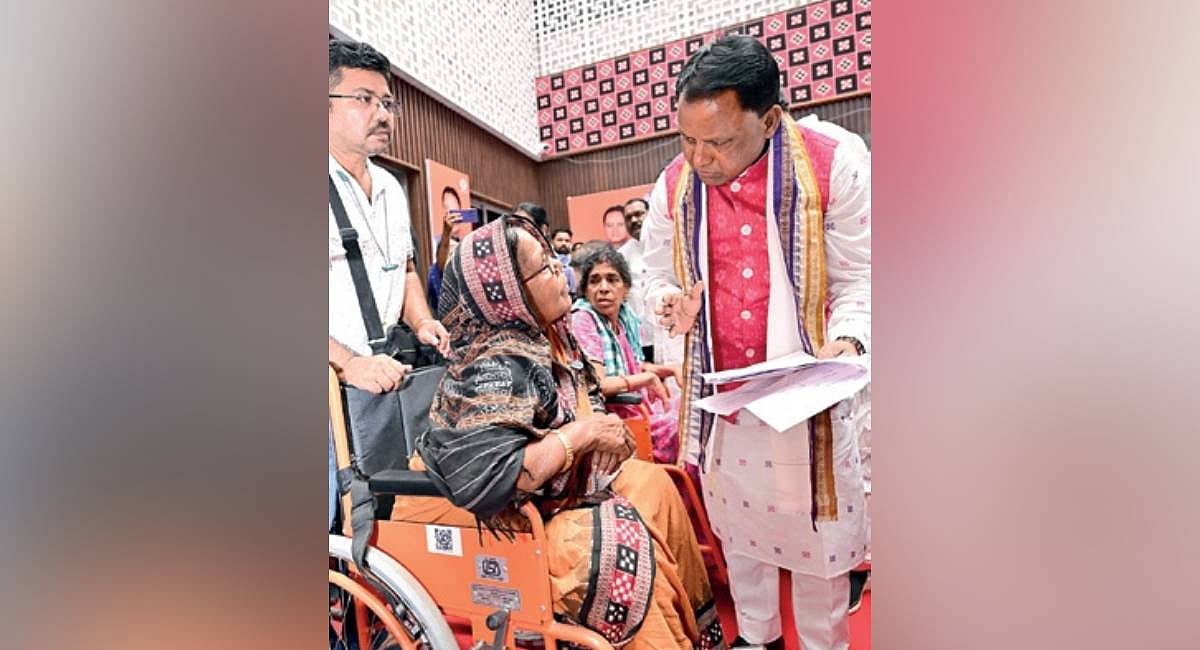 CM Mohan Majhi shifts base to Sambalpur for first regional Jana Sunani ...