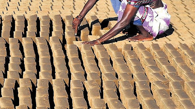 BMC to recycle plastic, concrete waste from city to make bricks, paver ...