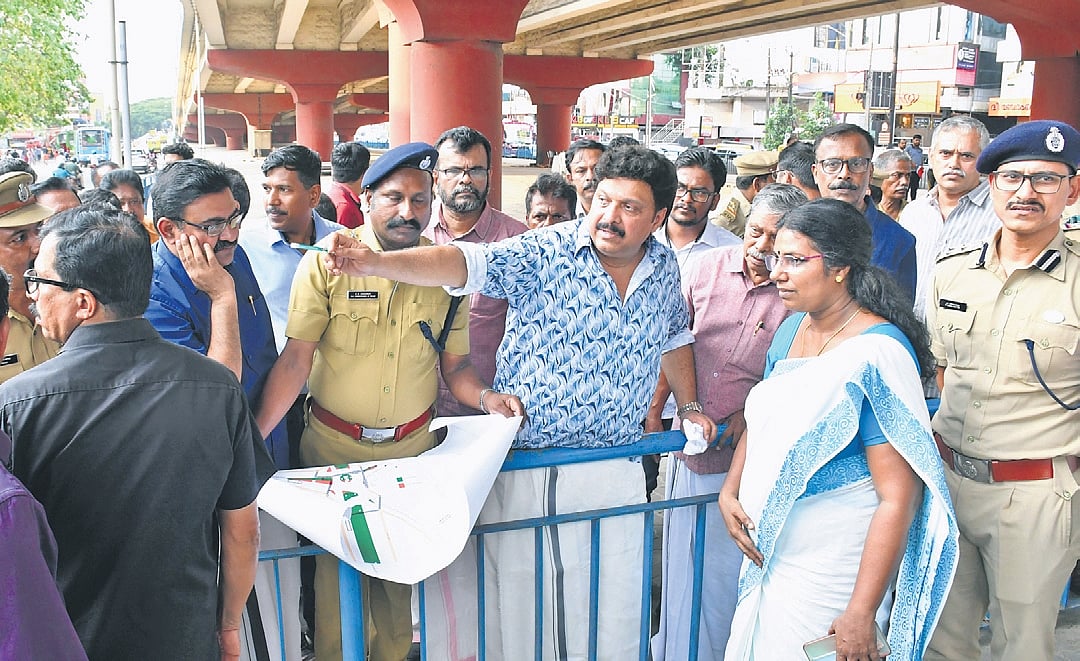 Vyttila decongestion plan banks on free left turns