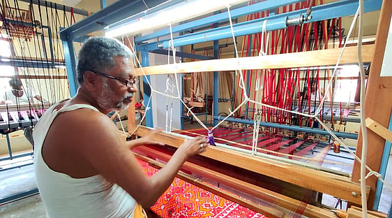 Telangana handloom weavers to get wage incentives