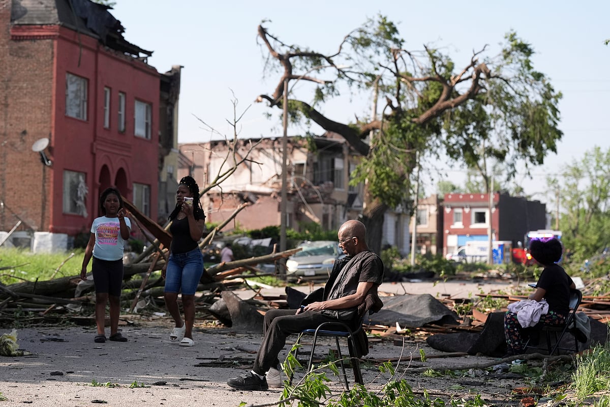 Severe storms sweep US Midwest, leave seven dead and widespread damage