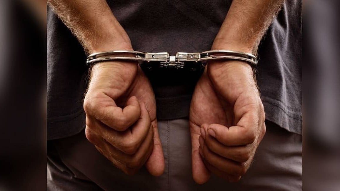 ACB arrests Pitharpuram SI for bribery