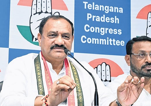 TPCC chief alleges secret meeting between Harish Rao, Eatala Rajender and KCR over Kaleshwaram probe
